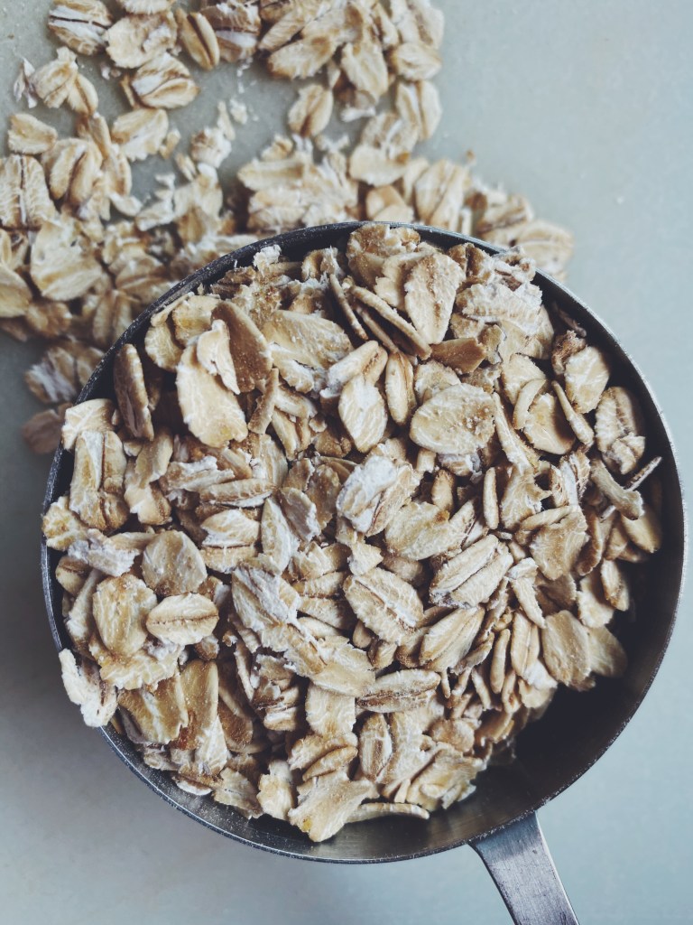 GINGER + FENNEL SPICED GRANOLA – LIKE BUTTER PLAYED TOAST
